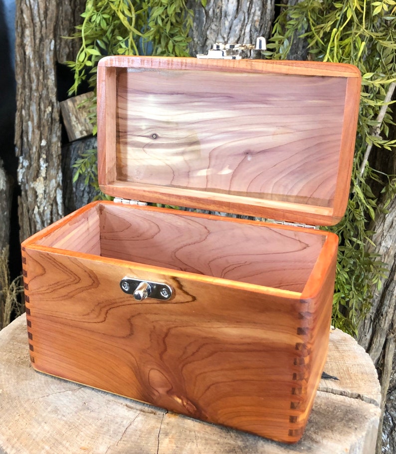 In-stock: Small Aromatic Cedar Wood Box, CB20-7 - Etsy