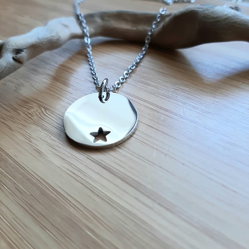 Collier médaille 20 mm ronde étoile sur chaîne à graver - Etsy France