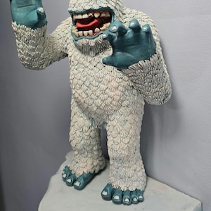 26" Porcelain Yeti Wall Sculpture by Oscar Yaquian - Etsy