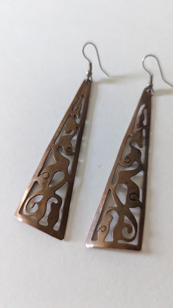 vintage brass triangle - Gem