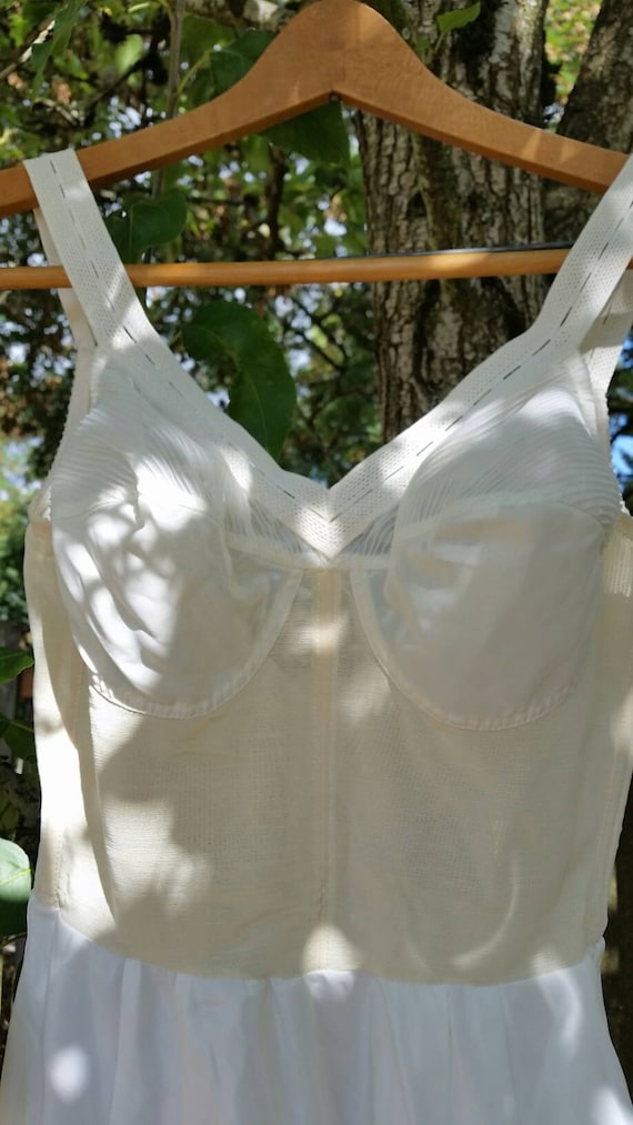 Full Slip 36B Weight Watchers Vintage Shapewear Whit… - Gem