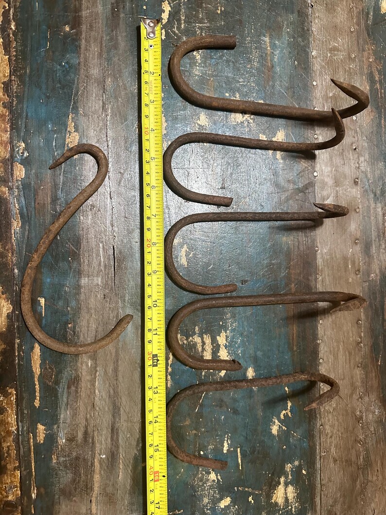 6 Rusty Old Hooks 5 Big Ole’ Bucket Hooks and 1 Big S Hook - Etsy