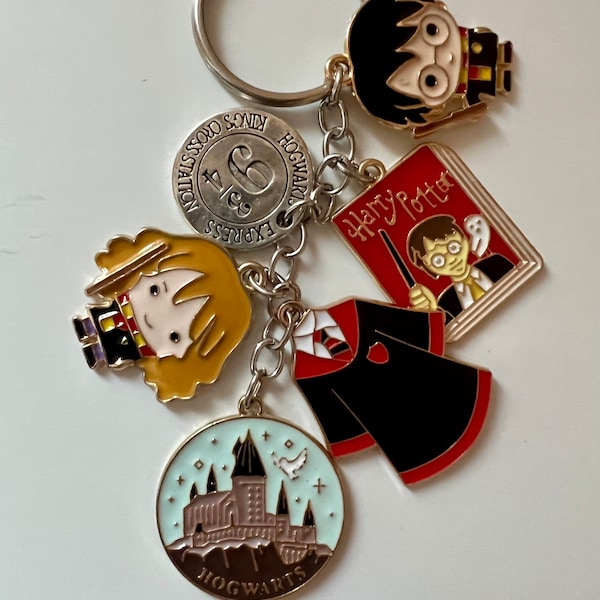 Harry Pottery Keychain - Etsy