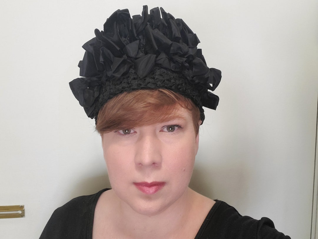 Vintage Ribbon Hat Black 1960s Cloche-style Hat Made From Ruched Ribbon ...