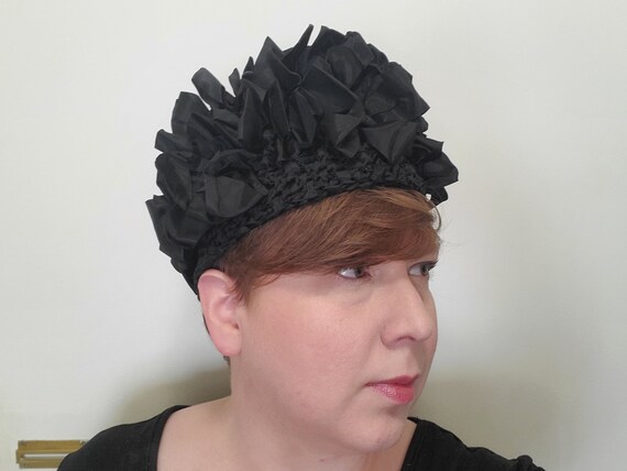 Vintage Ribbon Hat - Black 1960s Cloche-style Hat mad… - Gem