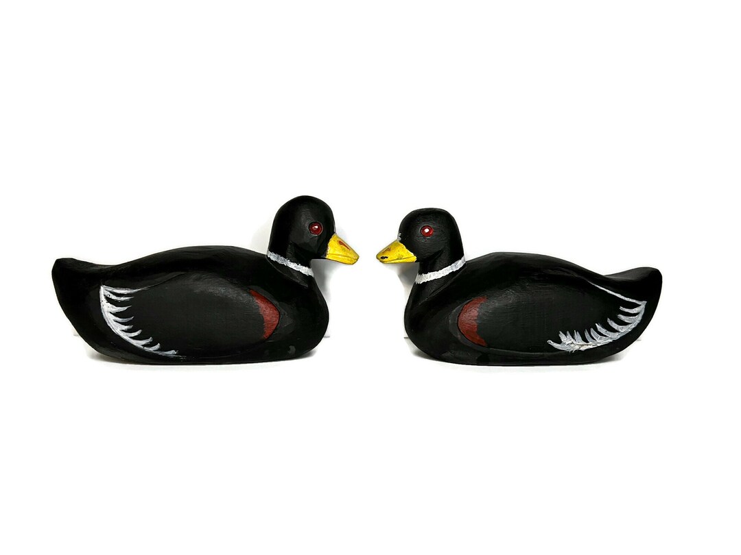 2 Wooden Ducks Folk Art Primitive Waterfowl Wood Lake House Hunting ...