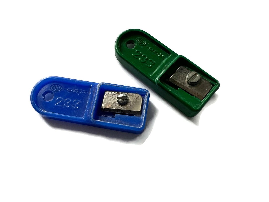 2 Vintage Mechanical Pencil Sharpeners KUM -onit 233 Lead Pointer - Etsy