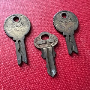 3 Vintage Gumball Vending Machine Keys Mills & Chicago Lock - Etsy