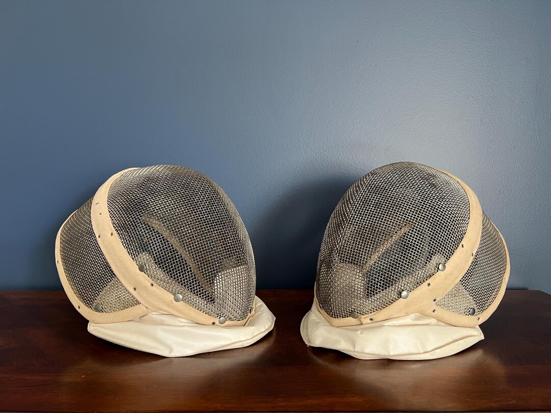 2 Vintage Fencing Masks Castello USA Size Medium - Etsy