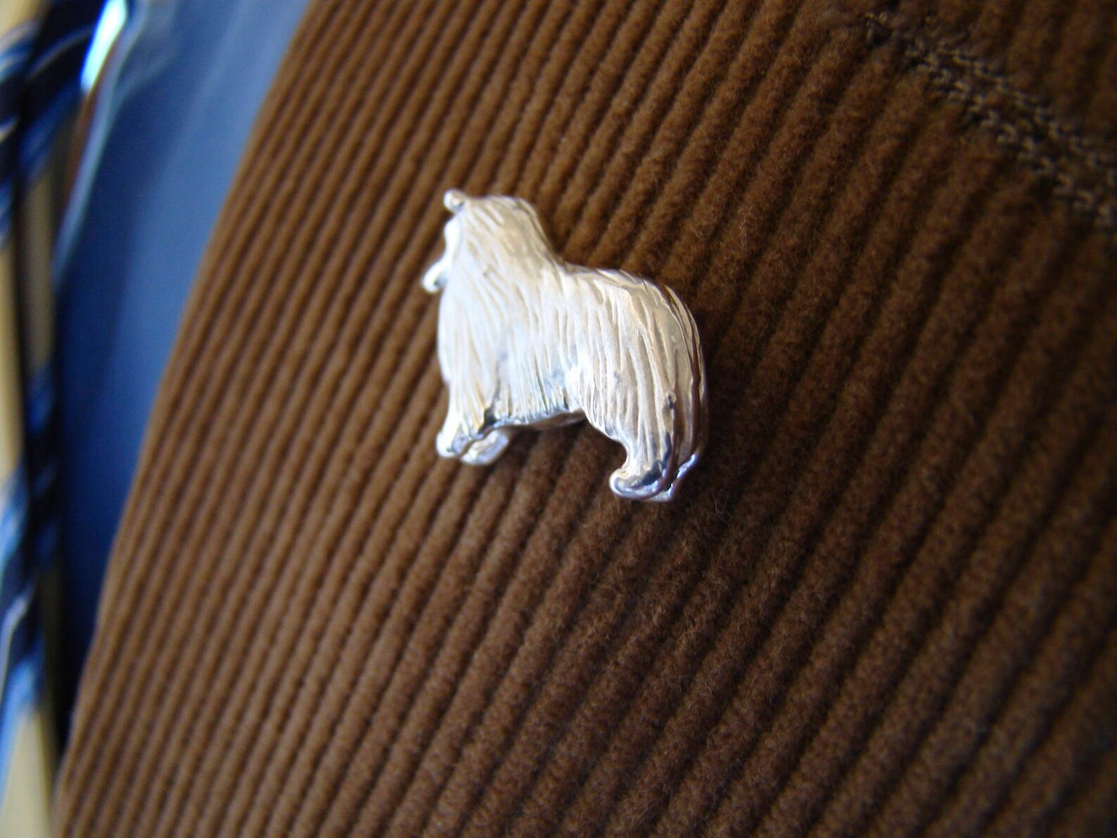 Small Sterling Silver Sheltie / Shetland Sheepdog Standing Study Lapel ...