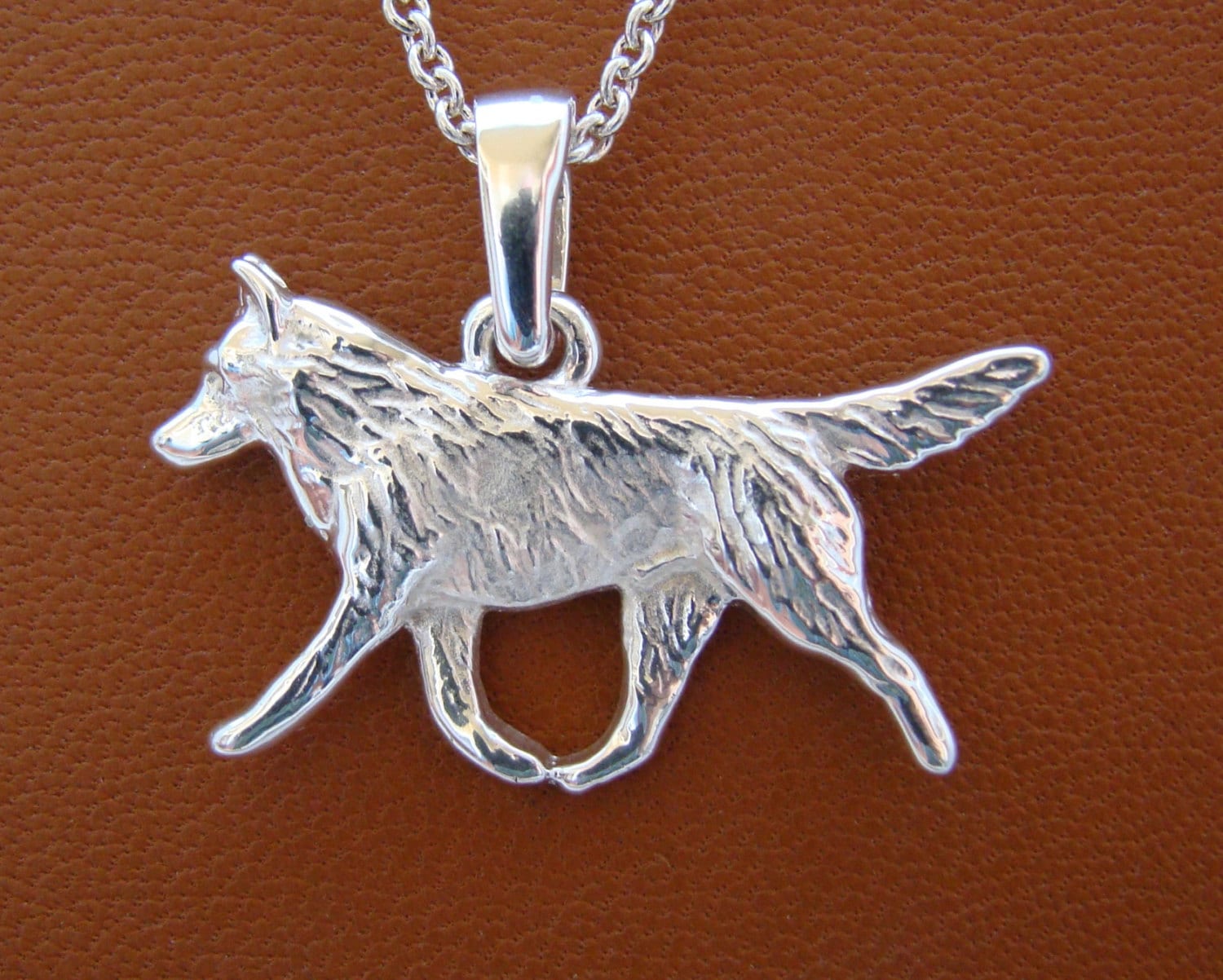 Medium Sterling Silver Siberian Husky Moving Study Pendant - Etsy