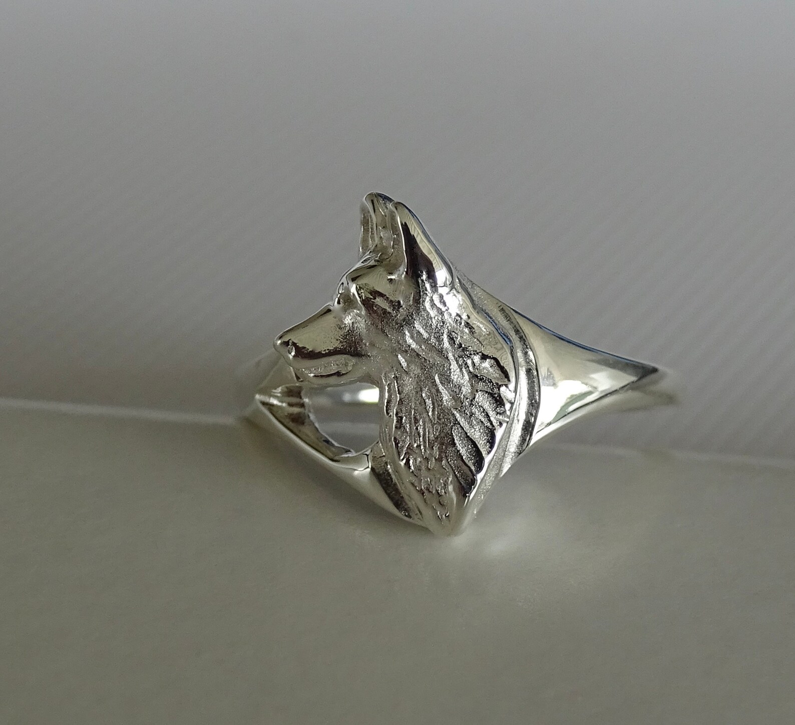 Small Sterling Silver German Shepherd Dog Head Study Ring - Etsy