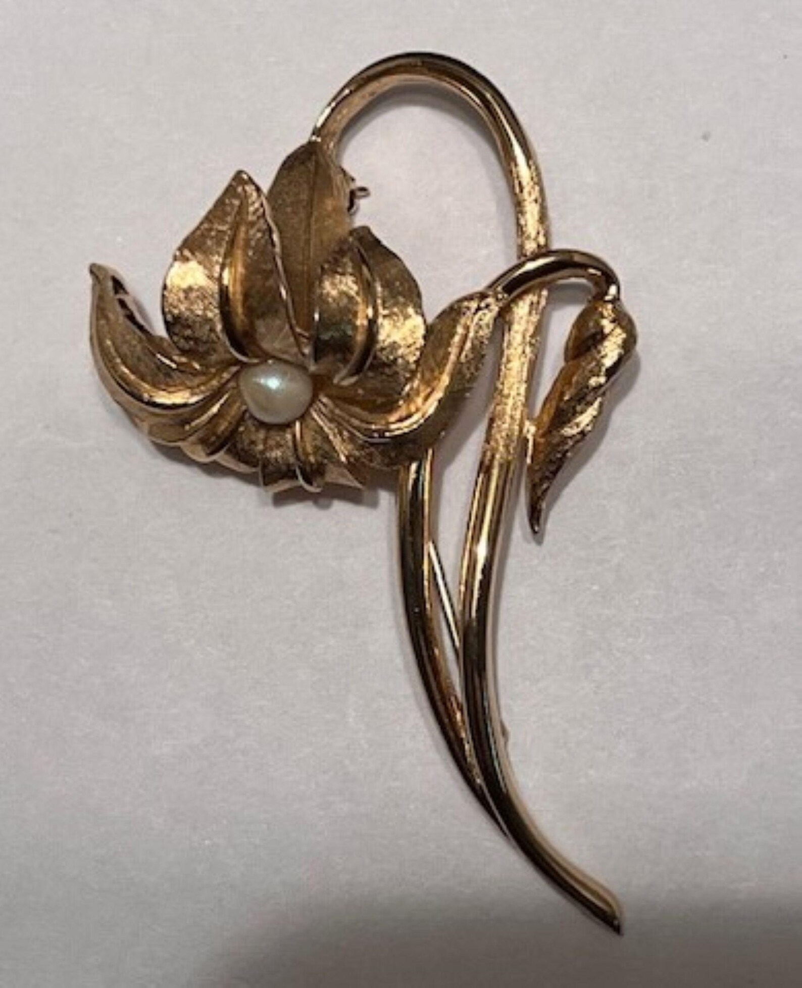 Vintage BOUCHER Design #8372P Lily Flower Cultured Pearl Brooch Pin ...