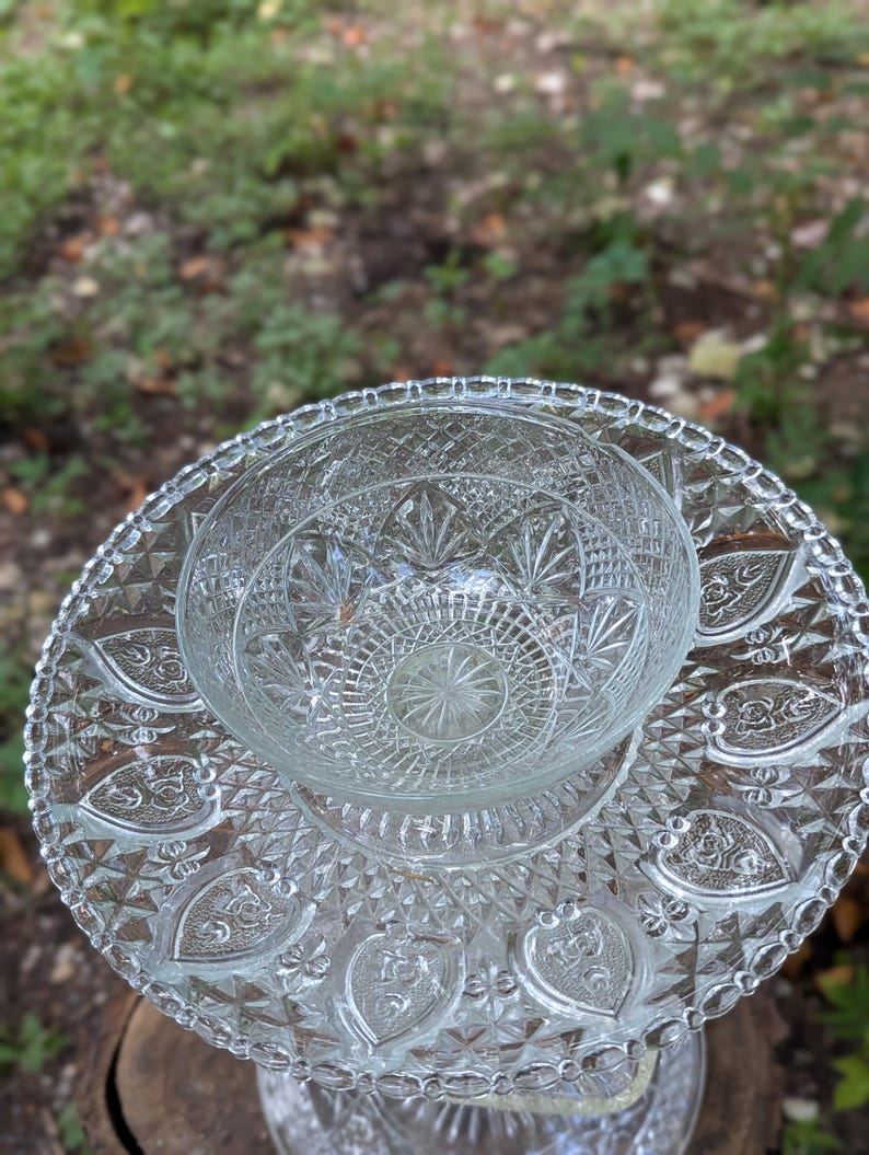 ANTIQUE CRYSTAL Bird Bath, Totem, Bird Feeder, Center Piece, Side Table ...