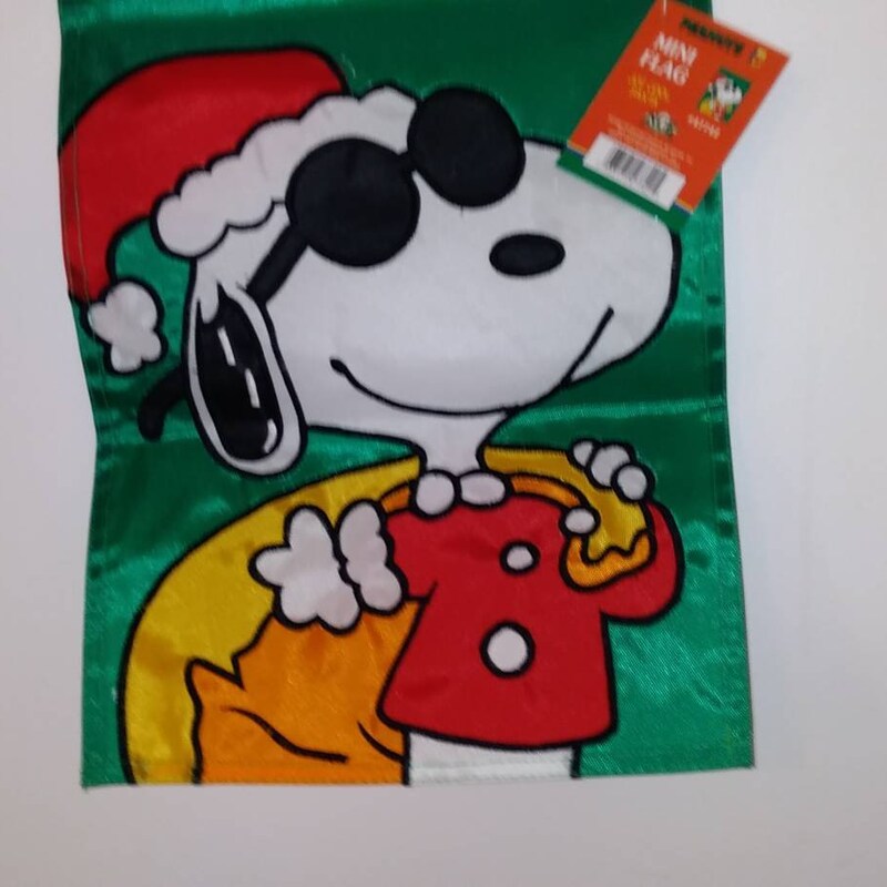 Peanuts Flags - Etsy