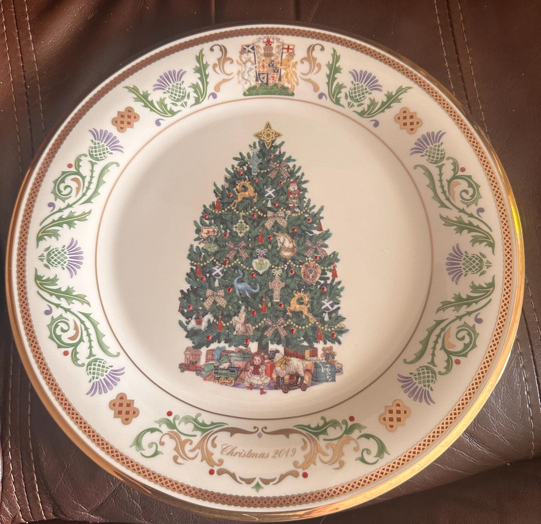 Lenox Wall Hanging Plate | Christmas Trees Around the World Plate ...