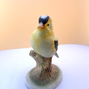 Vintage Lefton Porcelain Bird Figurine Retired American Goldfinch ...