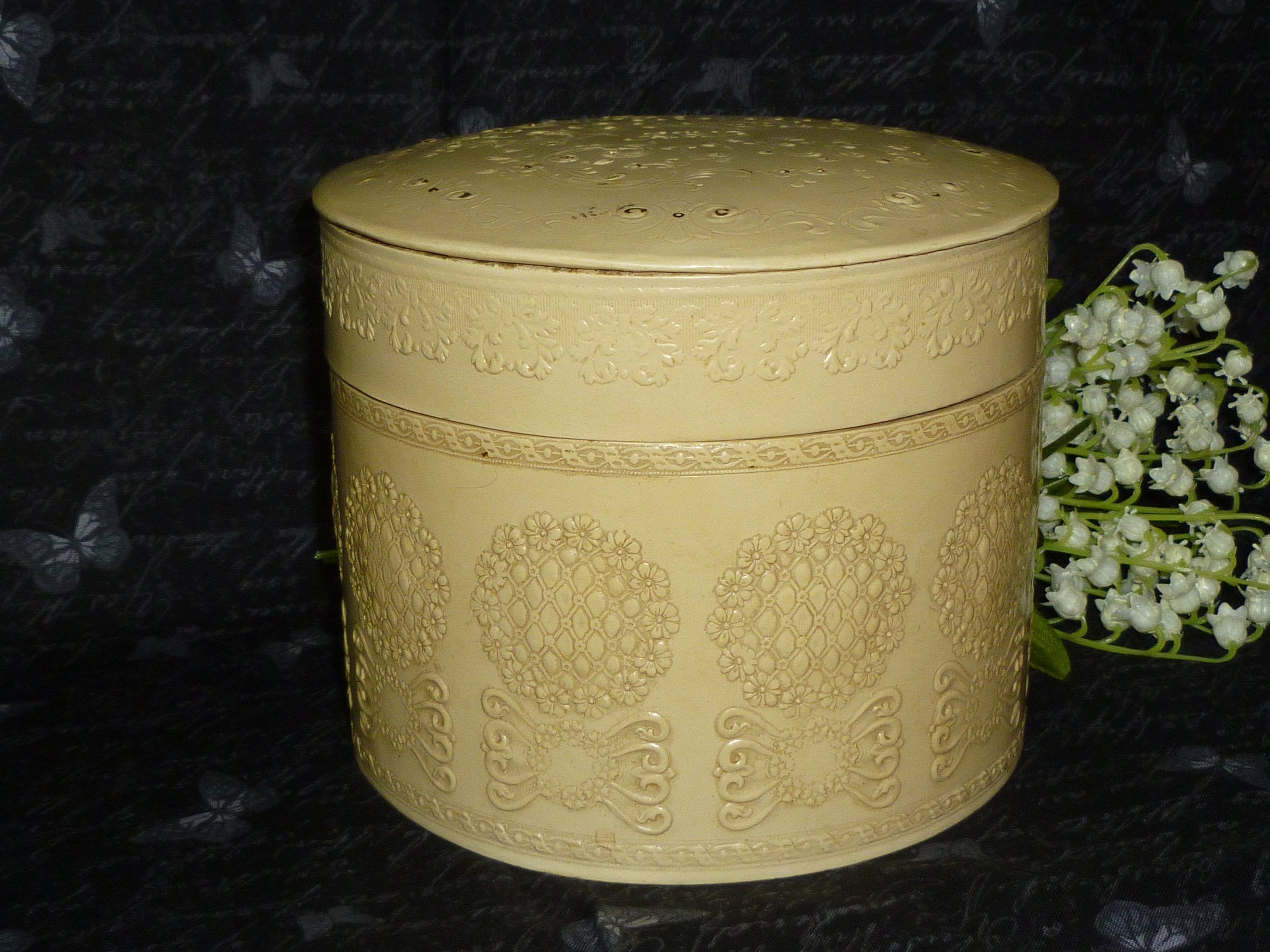 Antique Celluloid Vanity Dresser Box / Collar Cuff Box / Victorian ...