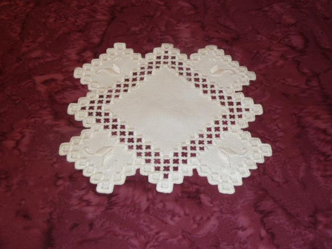 Amazing Hardanger Lace Doily Vintage Centercloth-doily Hand Embroidery ...