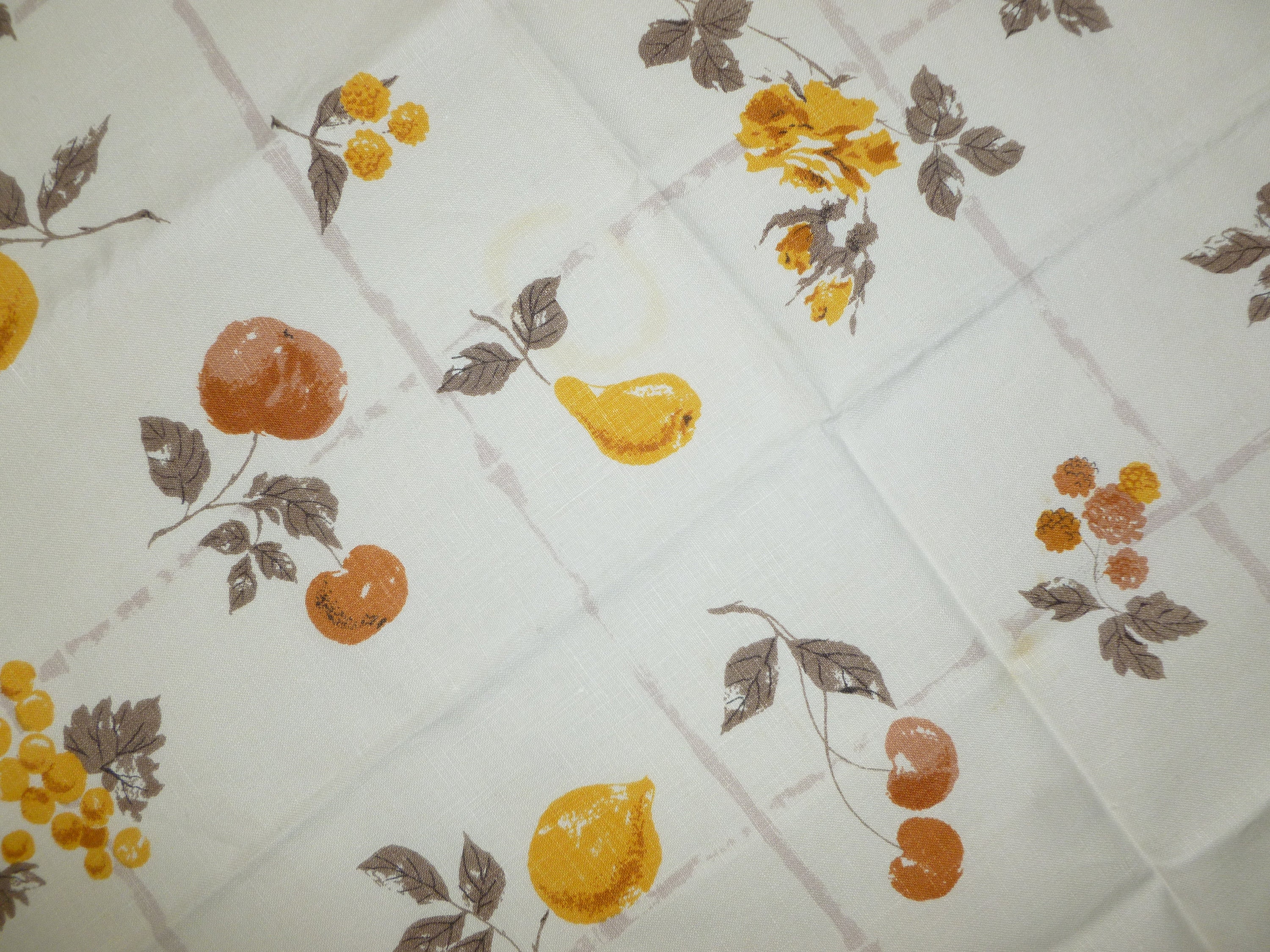 Vintage Linen Print Tablecloth Fruit Motif Grapes Pears 1940s 1950s ...