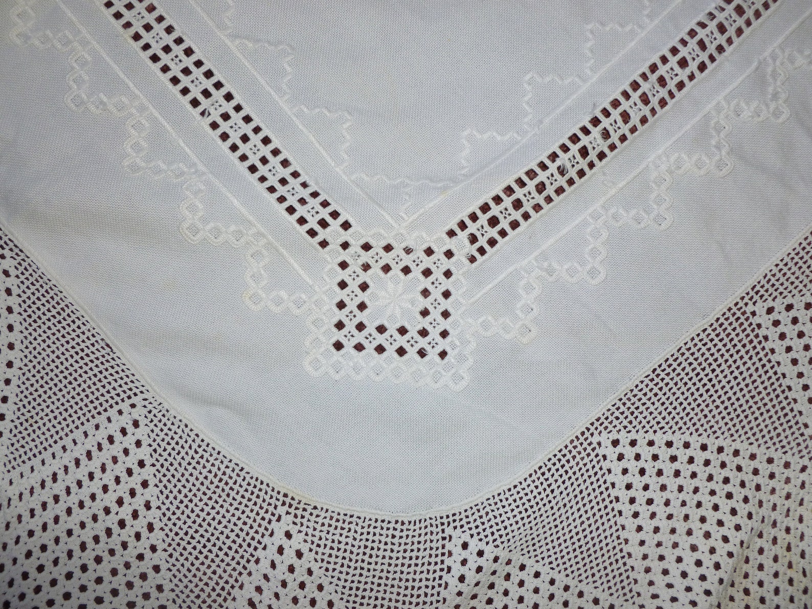 Hardanger Lace-antique Vintage NORWEGIAN Hardanger Lace Tablecloth Hand ...