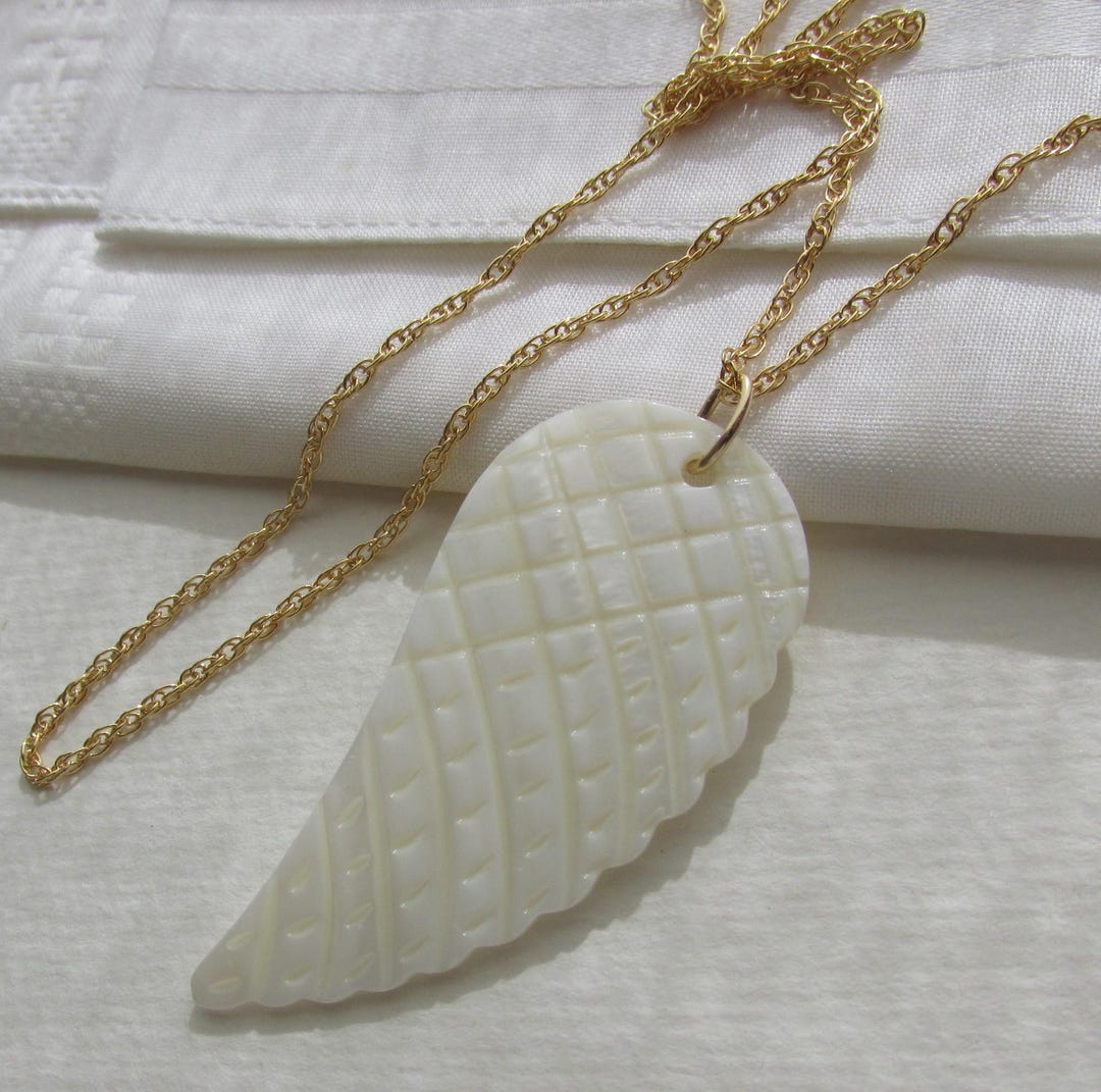 Good Luck Guardian Angel Wing Mother of Pearl Necklace, 14 K Gold ...