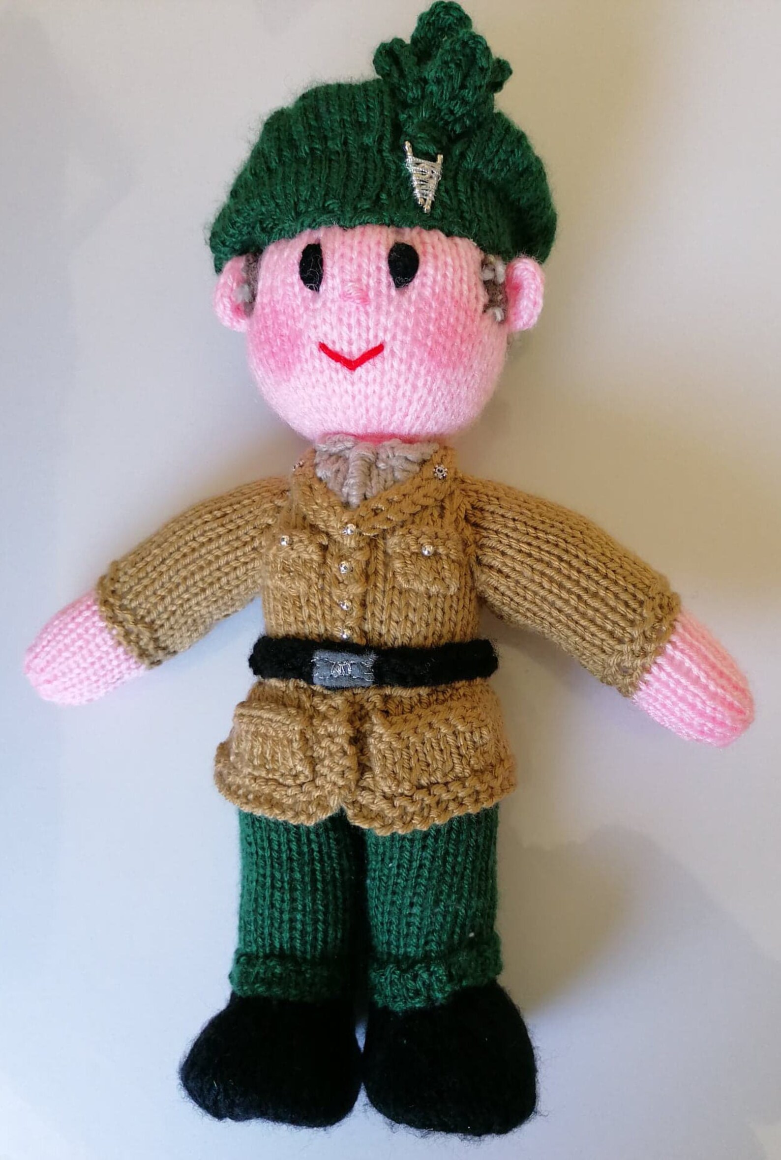 Royal Irish Regiment Soldier & the Colonel Toy Knitting | Etsy