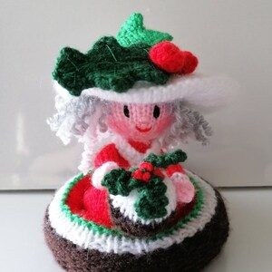Plum-pudding Mrs Claus Knitting Pattern - Etsy