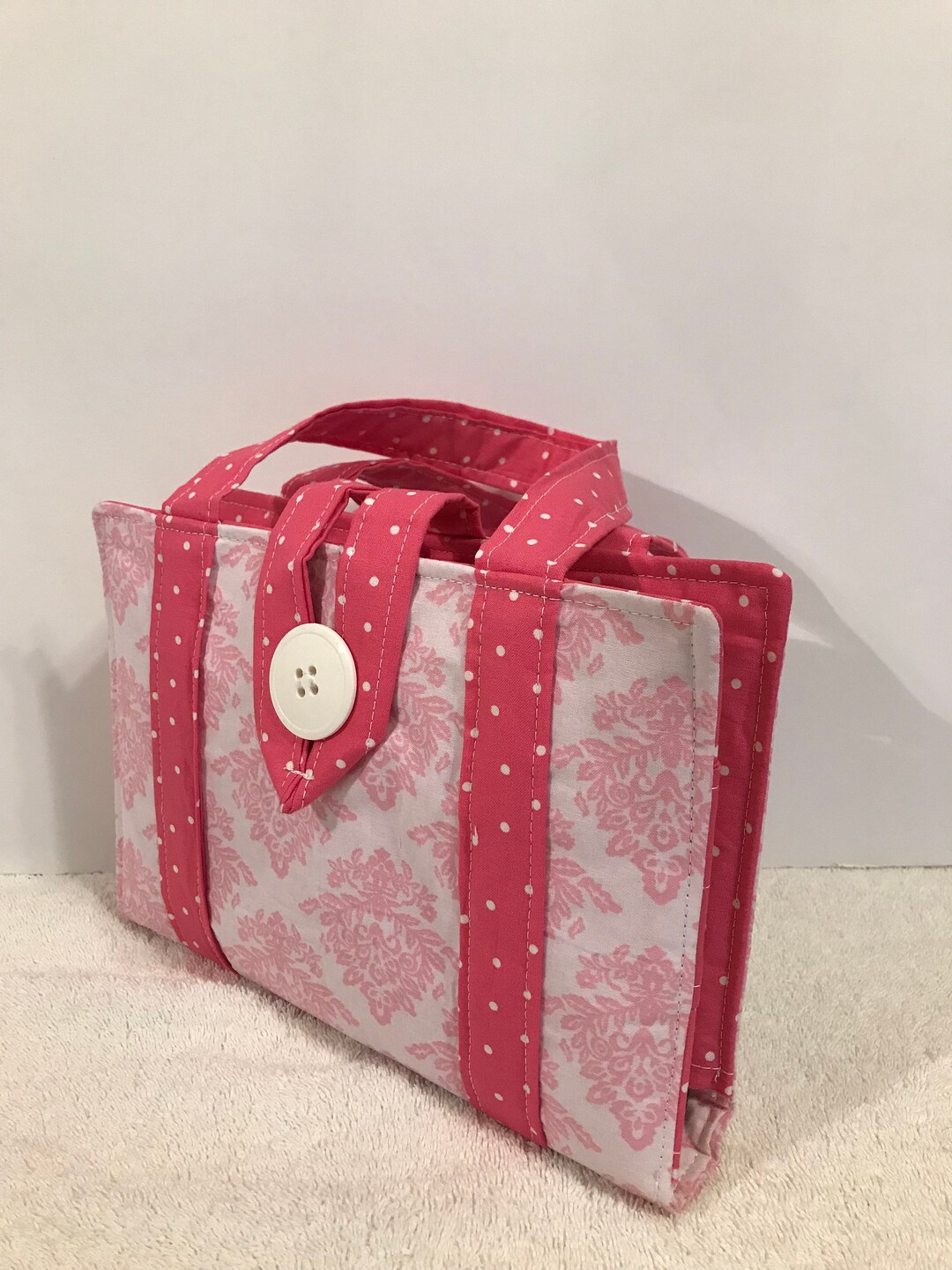 Beautiful Pink Damask- Pink White Dots Bible Cover With Handles ( 9.5"l ...