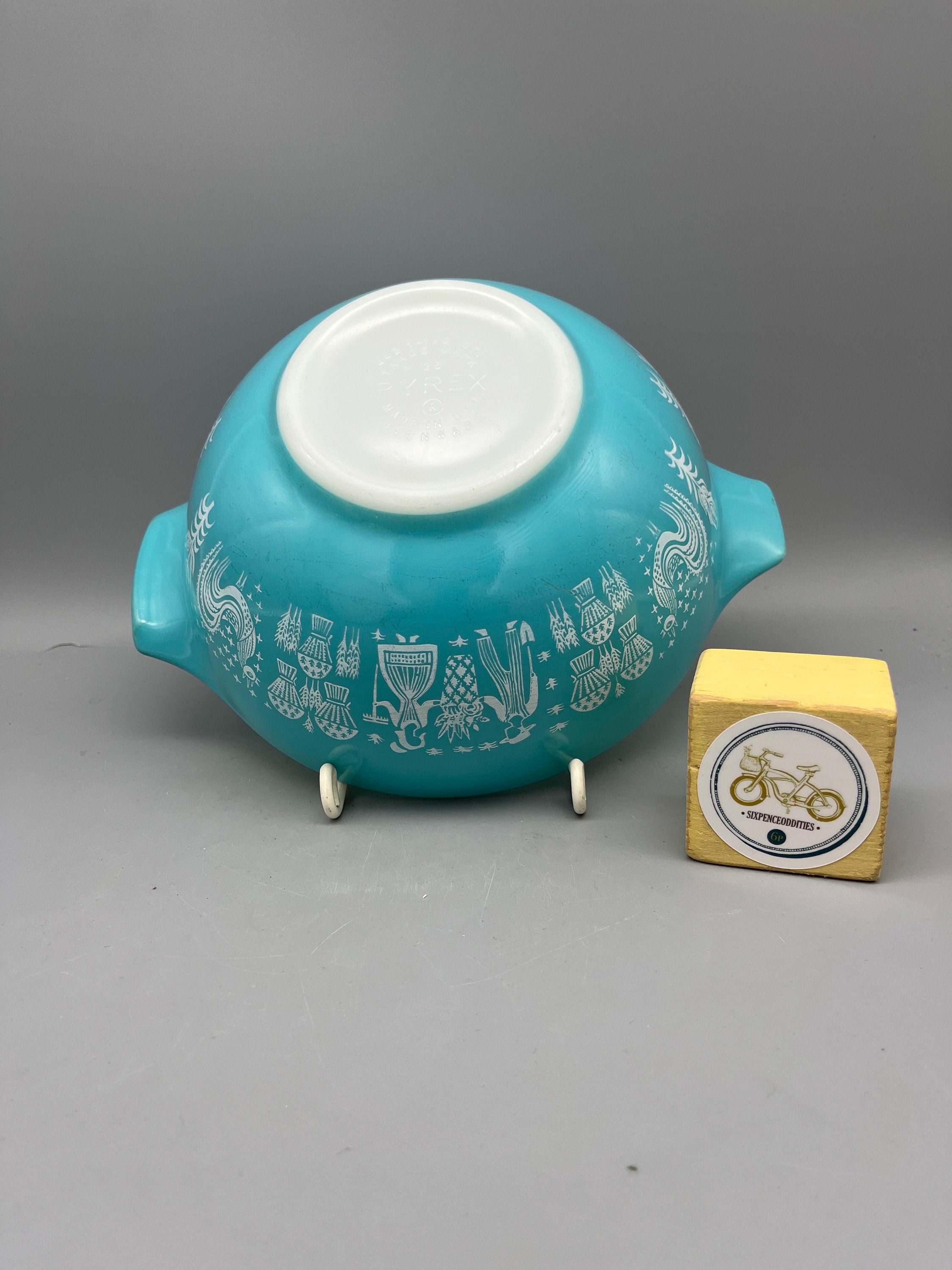Pyrex Amish Butter Print Cinderella Turquoise and White, Vintage ...