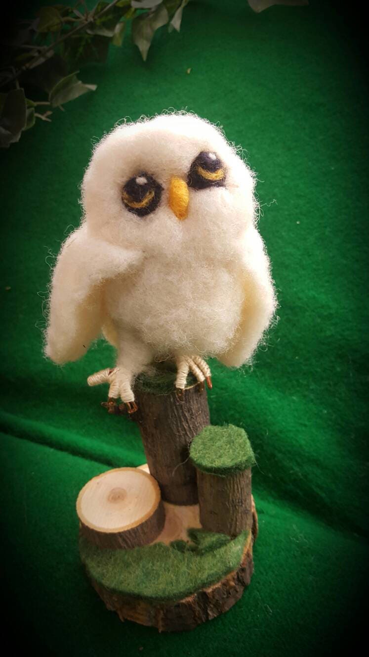 White Owl, Hedwig Style Owl, Needle Felted Owl, Canadian Owl - Etsy Canada
