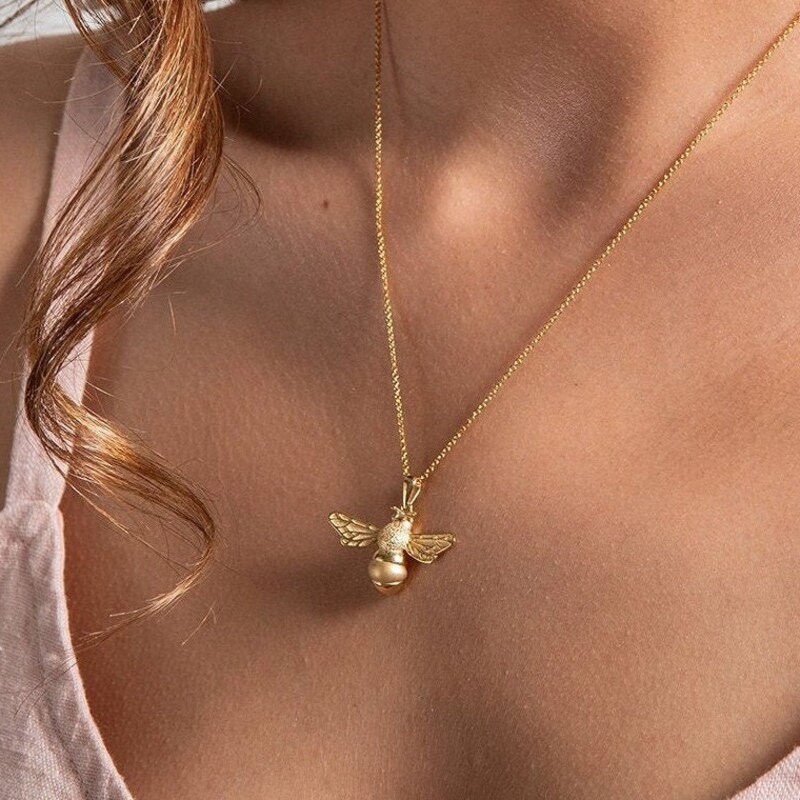 Queen Bee Necklace - Etsy