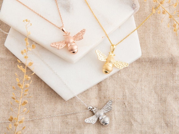 Personalised bee necklace store