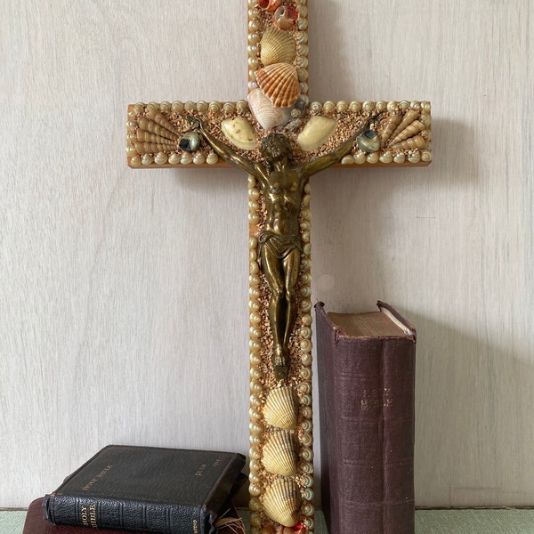 Unique Crucifix - Etsy