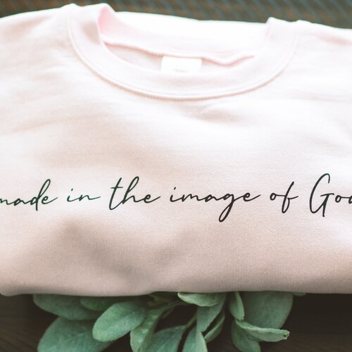 Christian Shirts Be Strong and Courageous Shirt Jesus Shirt | Etsy