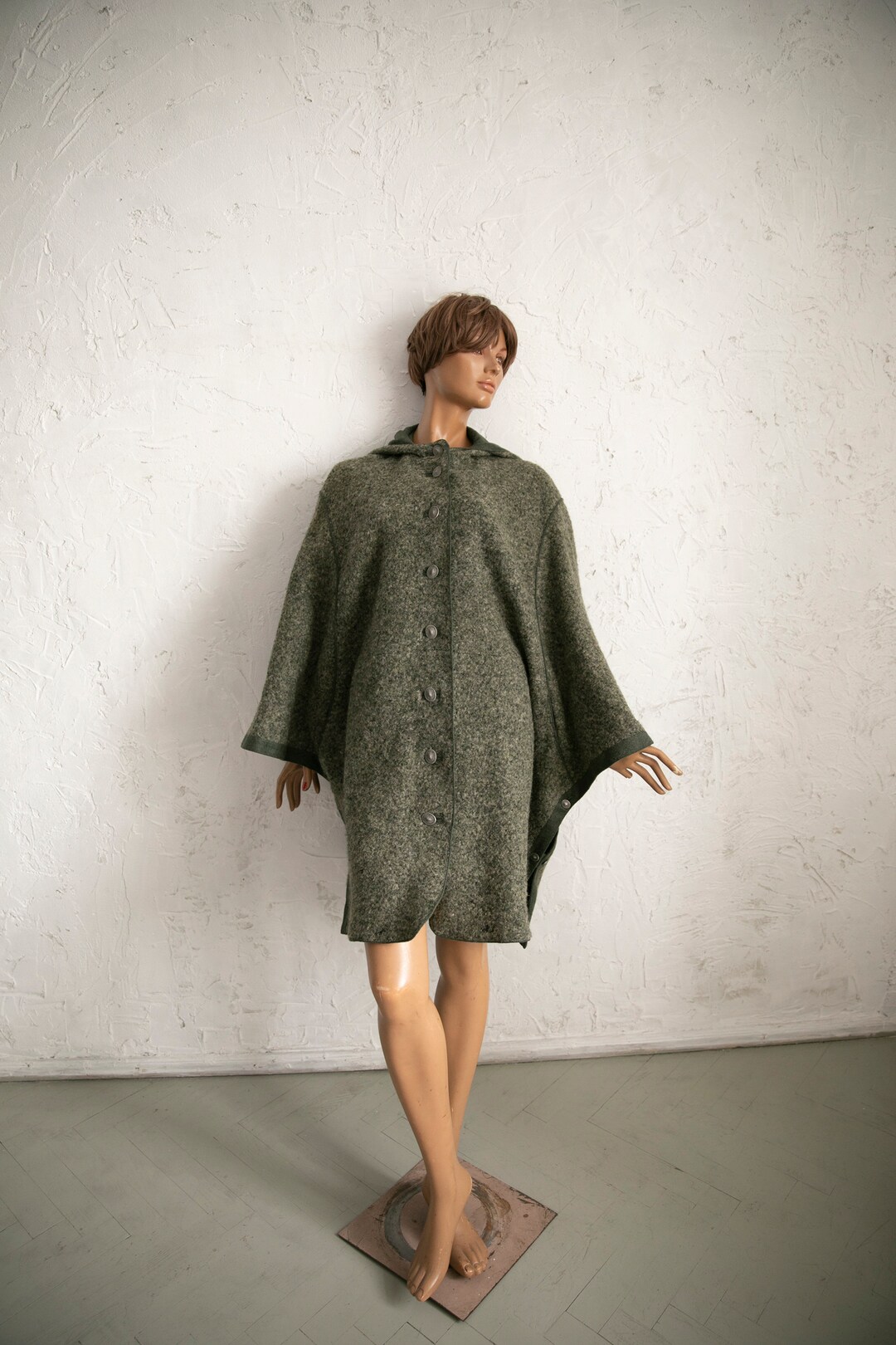 Meico Landhaus Wool Cape Hooded / Olive Green Austrian Cloak / Midi ...
