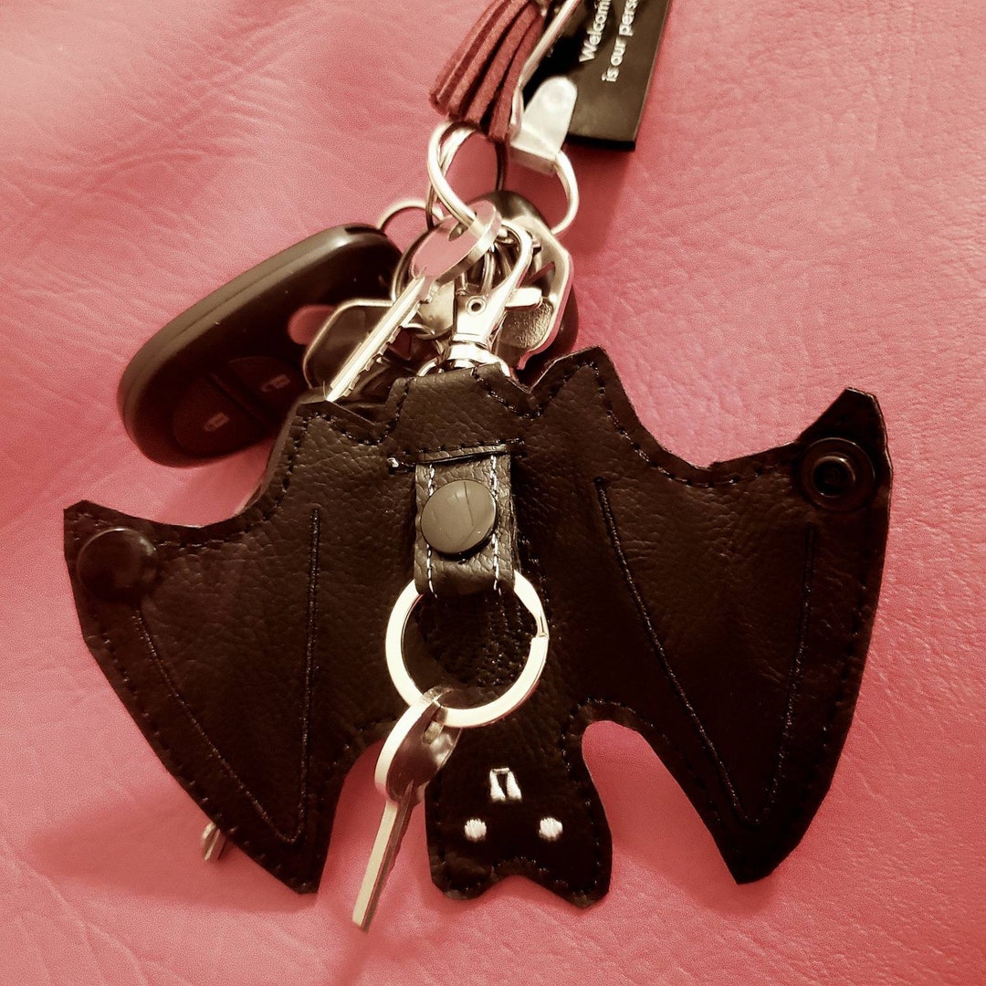 Fold up Bat Keyring Keychain - Etsy
