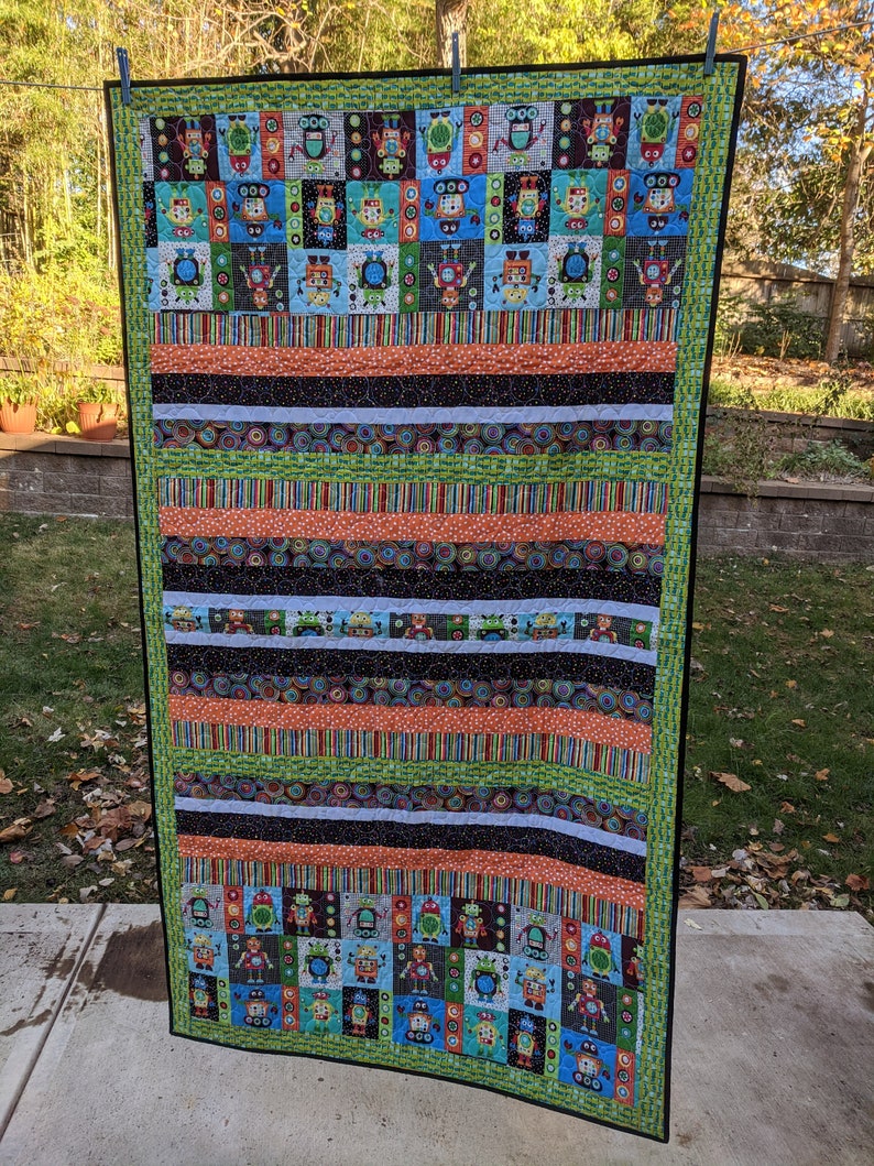 Robot Fun, Strip Quilt, Kid Quilt, Toddler Quilt, Lover of Robots Quilt ...