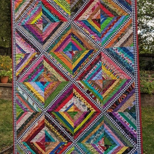 Scrappy Hounds Tooth Quilt, Wall Quilt, Lap Quilt - Etsy