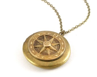 Compass Locket - Etsy