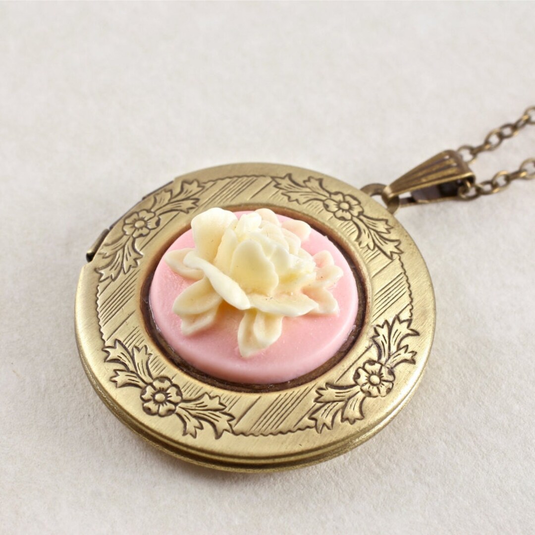 Vintage Style Rose Locket Pendant, Pink Ivory Rose Flower Locket ...
