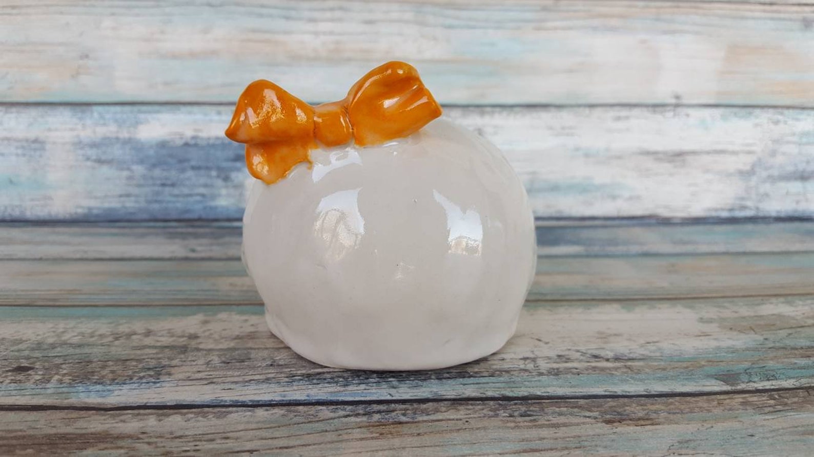 Little Aquarium Skull MADE TO ORDER Femme Fish Tank Decor - Etsy