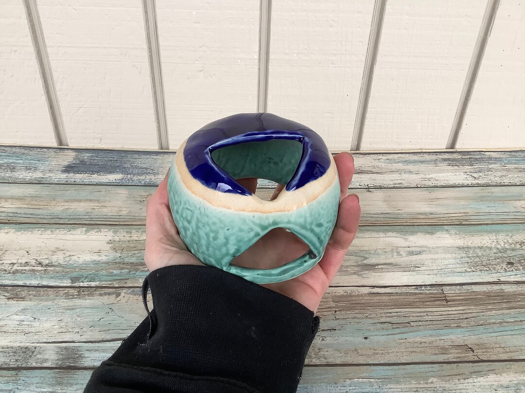 Aquarium Decorations Alien Space Pod - Ceramic Tank Decor - Betta Fish ...