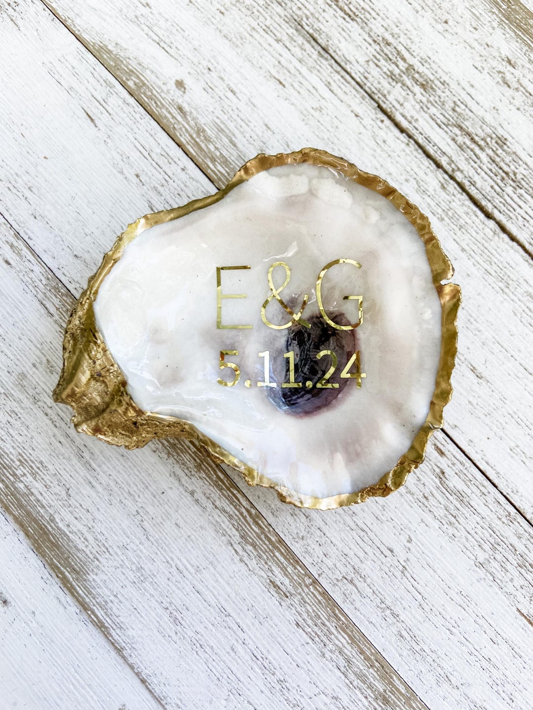 Personalized Oyster Shell With Initials and Wedding Date in Block Font ...