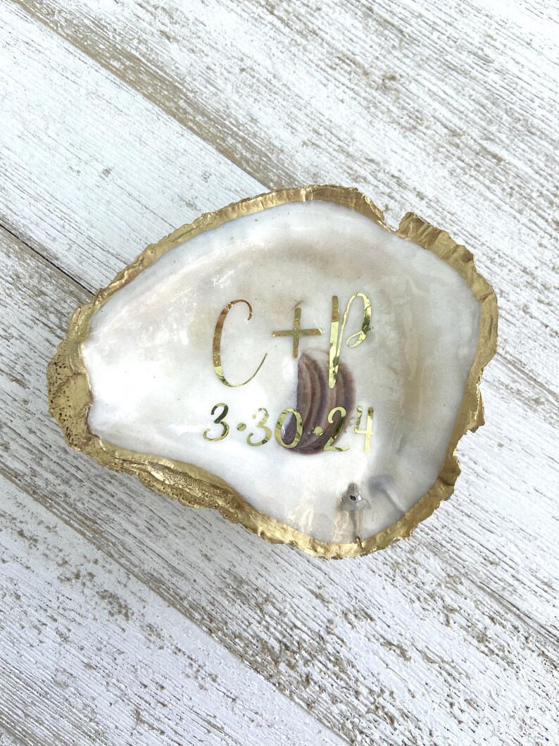 Personalized Oyster Shell With Initials and Wedding Date in Script Font ...