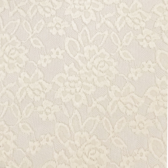 Ivory Lace Wallpaper