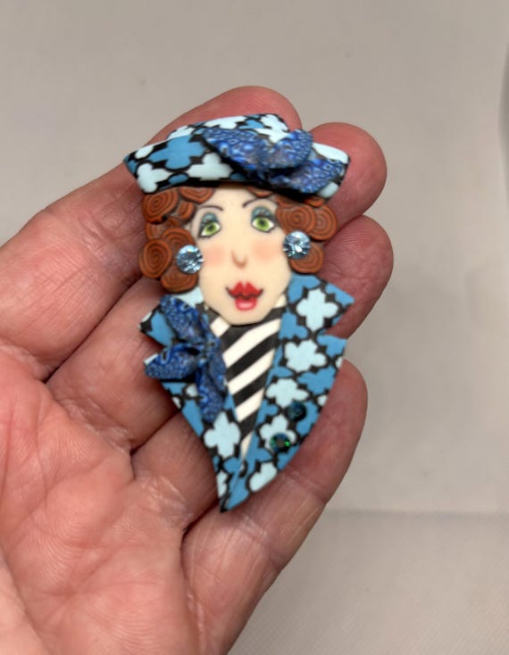 Handcrafted signed Wanda Shum Lady Brooch Polymer Cla… - Gem