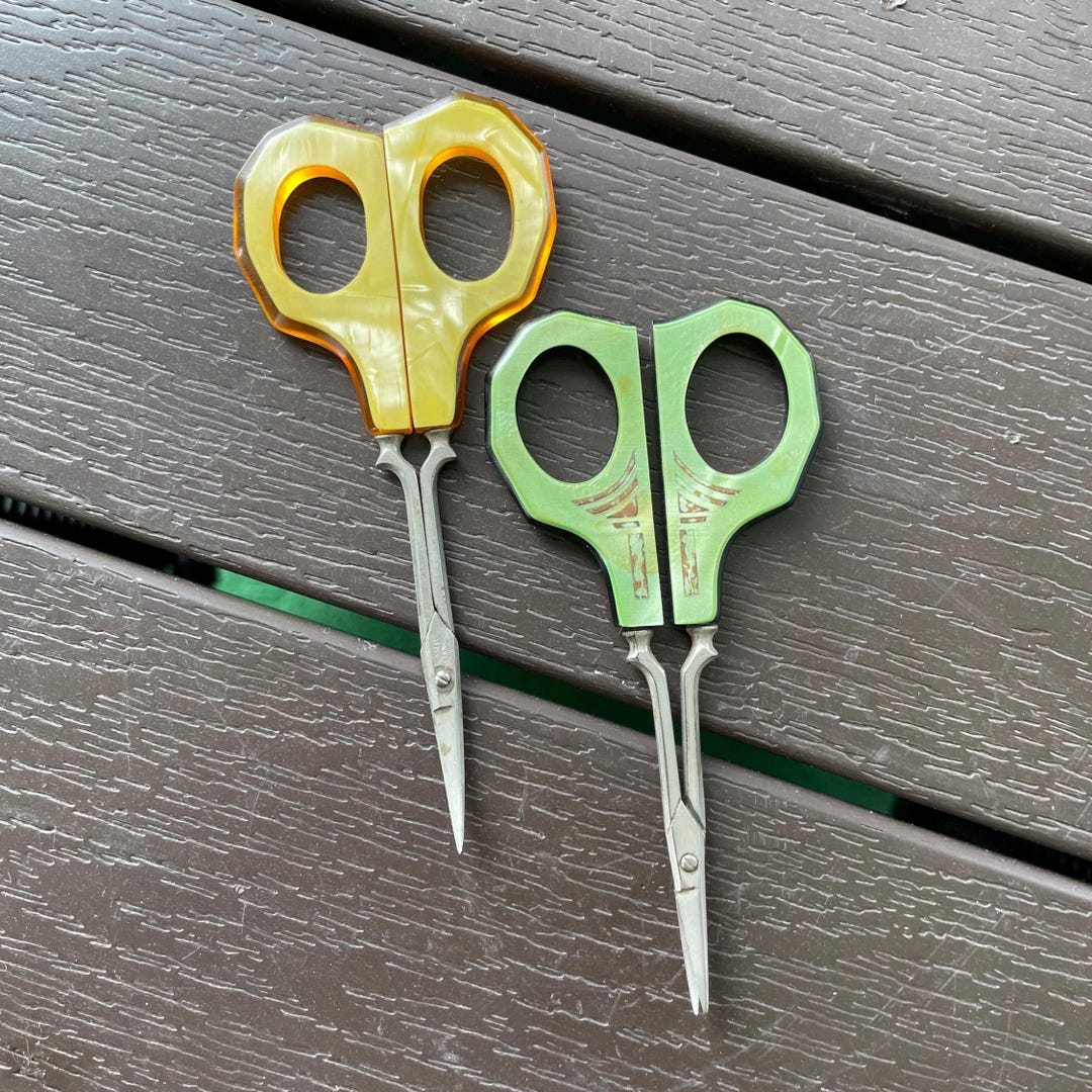 Bakelite Handled Scissors Curved Manicure Scissors Nail Cutting Tool ...