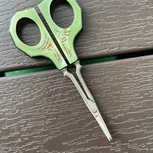 Bakelite Handled Scissors Curved Manicure Scissors Nail Cutting Tool ...