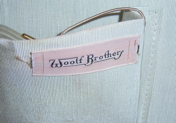 Vintage Lou Taylor Woolf Brothers Off White Classic T… - Gem